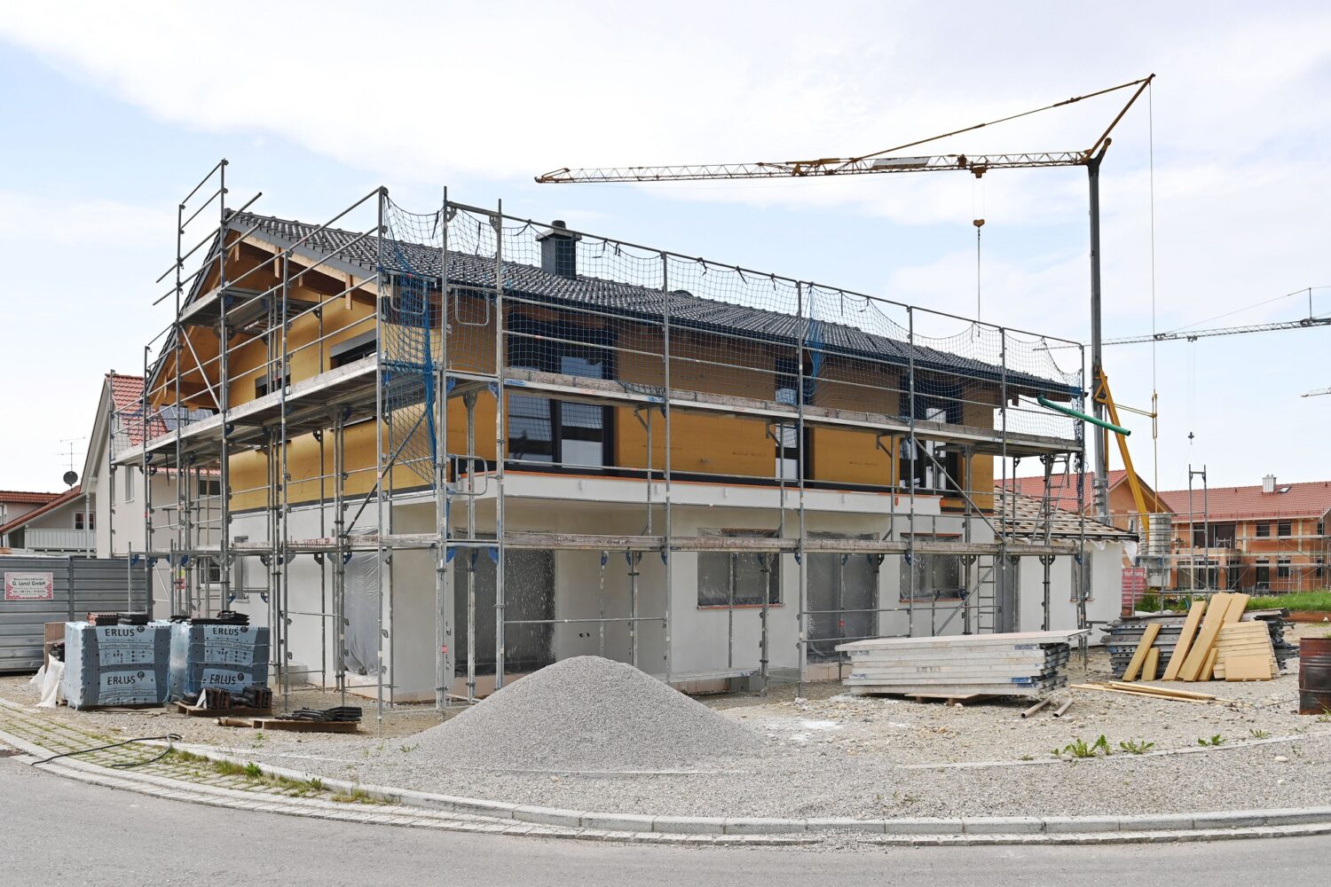 Bauförderung: Wohnungsbauministerin Razavi fordert Verlässlichkeit für ...