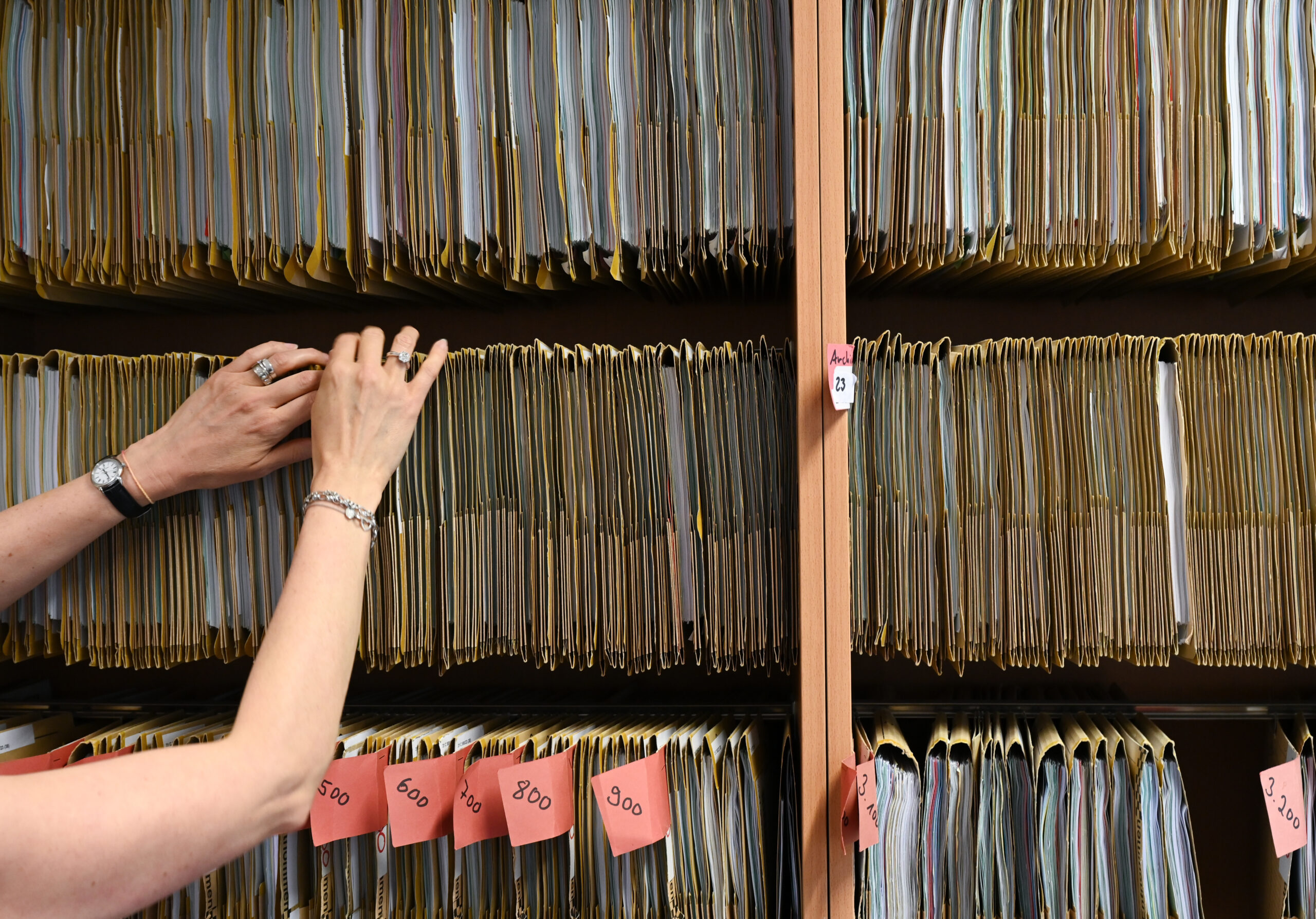 Akten-Digitalisierung erfordert Spezialwissen | Staatsanzeiger BW