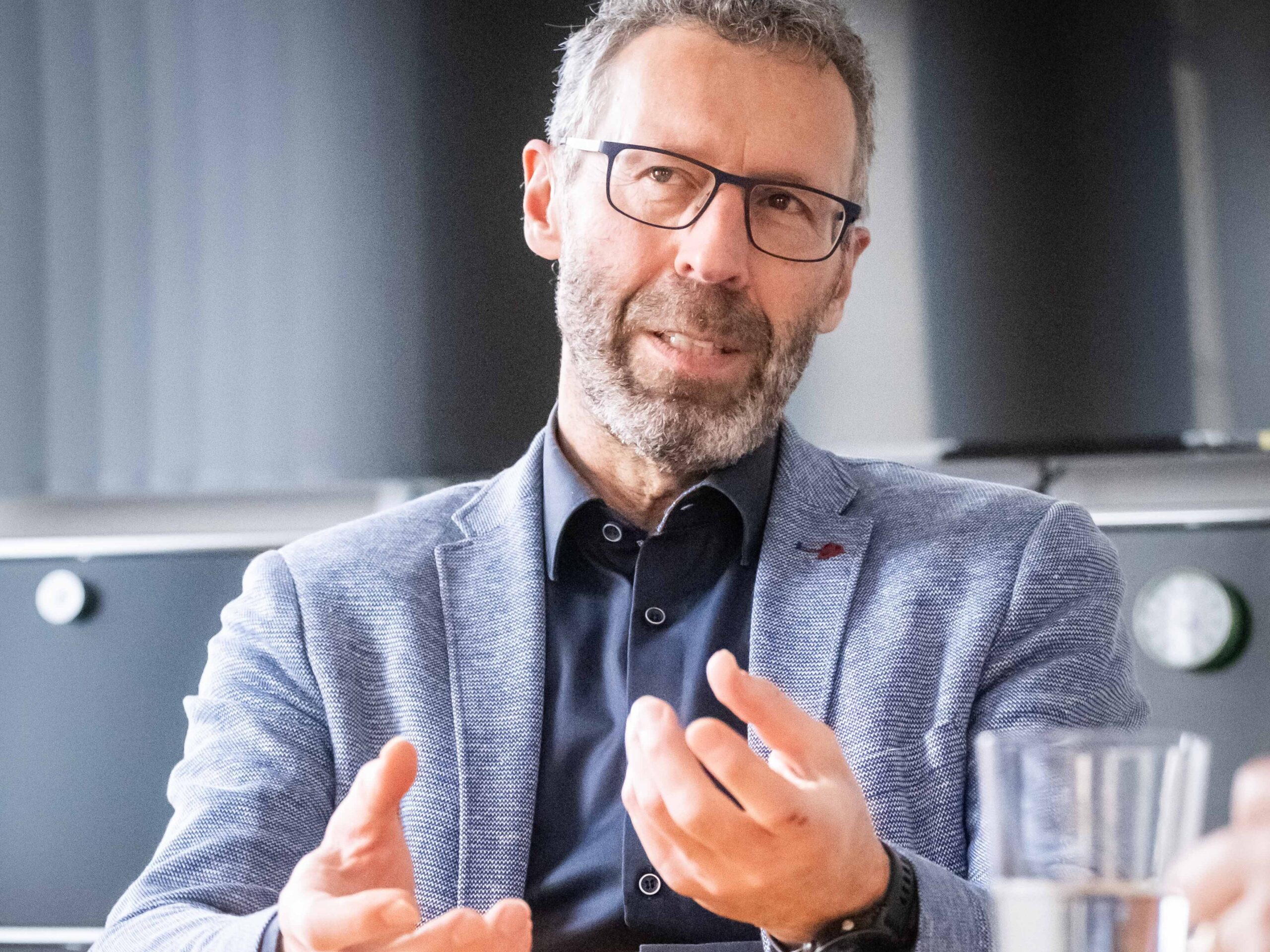 „Ich lasse viel zu, falle mal hin, und stehe wieder auf ...